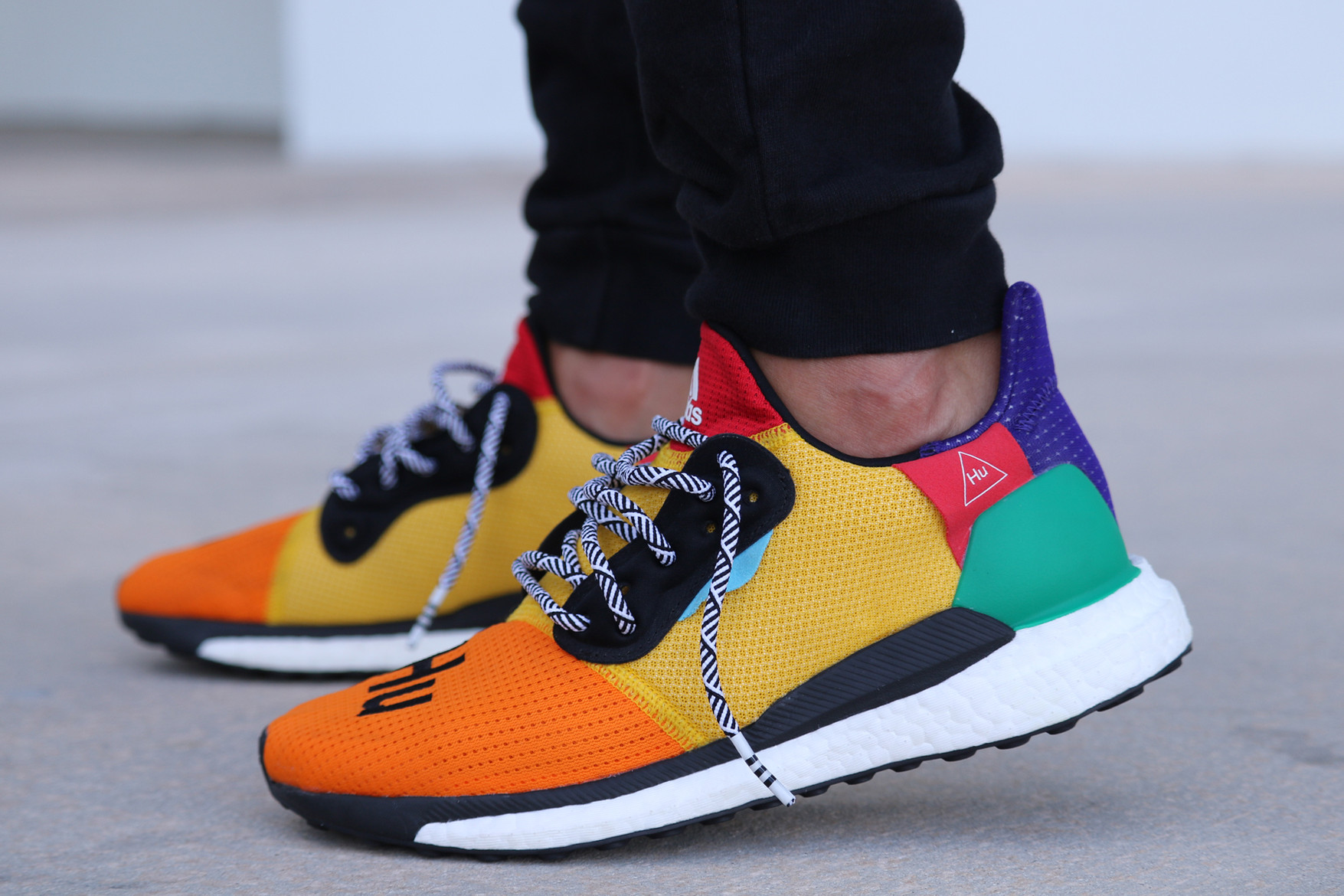 Se nya Pharrell x adidas Solar Hu Glide St - Dopest