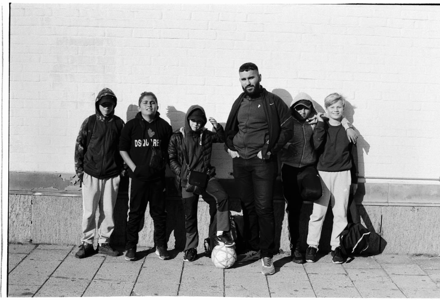 Robin Nazari släpper "Mamma Mia" - Dopest