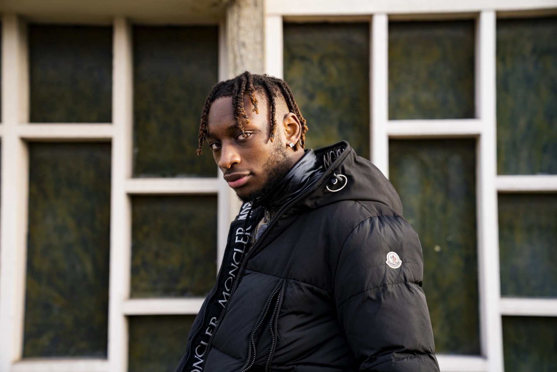 Migi debuterar med hyllande singeln ”Mamma” - Dopest