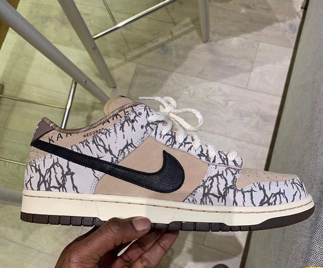 Travis Scott visar upp tidig sample på hans Nike SB Dunk Low - Dopest