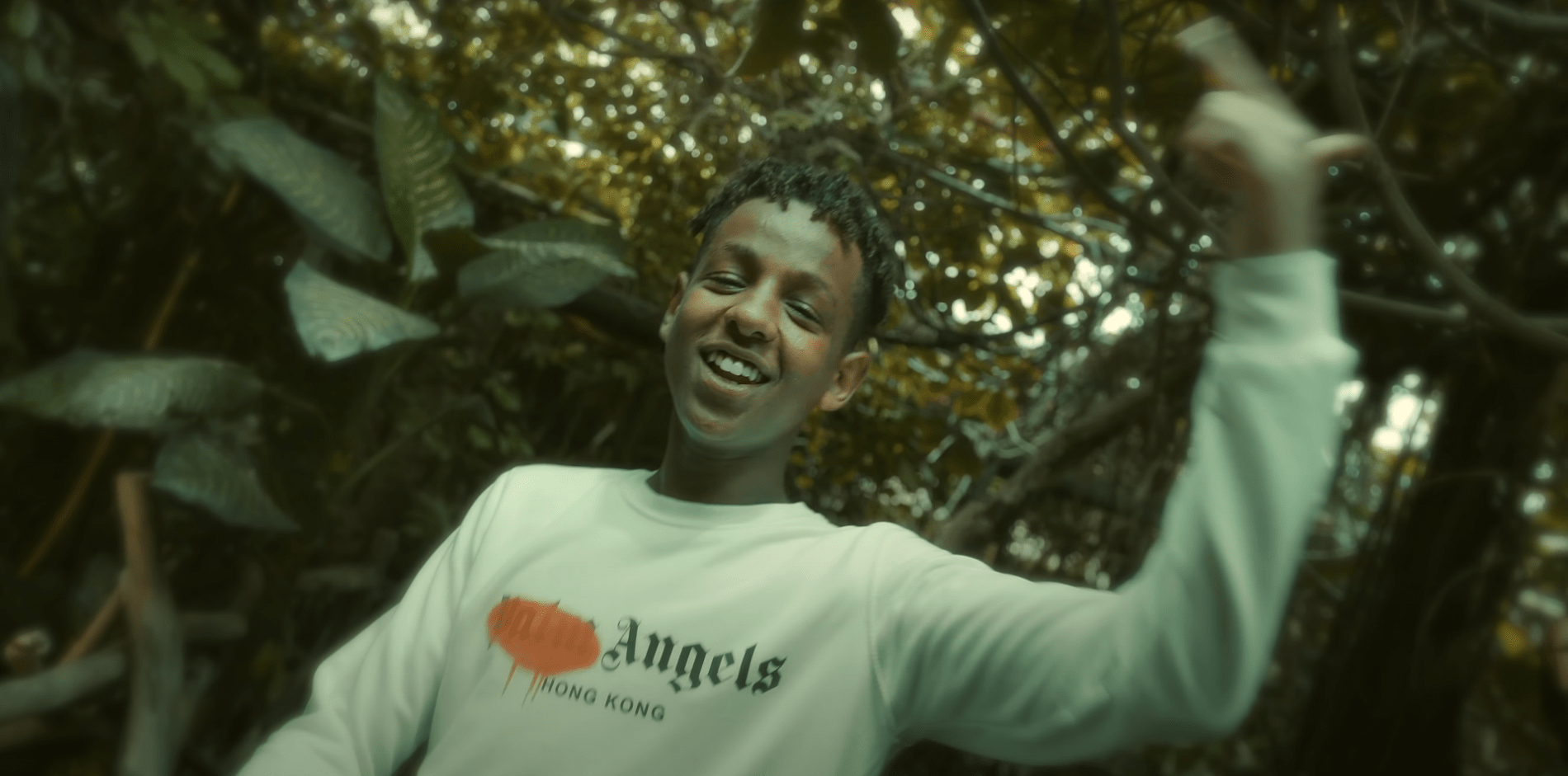 Adouli tillbaka med singeln "Bunda" - Dopest