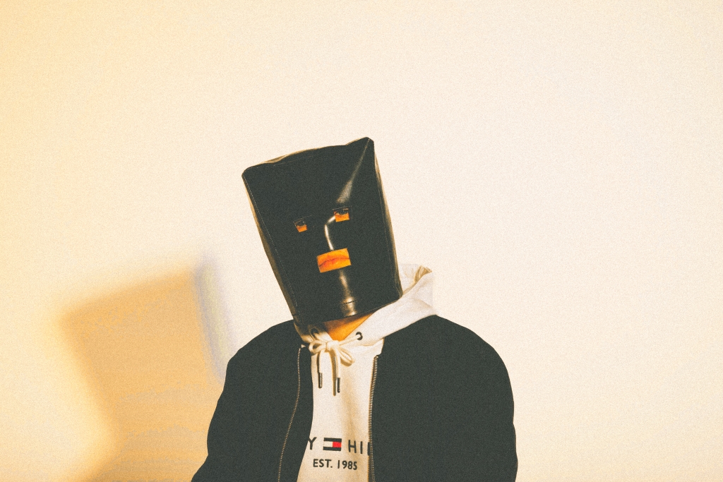 LOAM tillbaka med singeln "F*CKED UP!" - Dopest