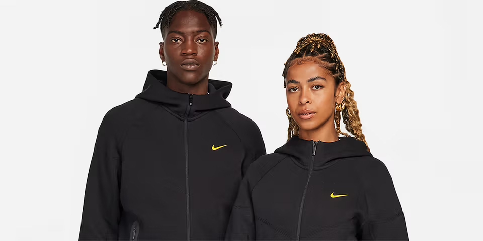 Då kommer Drakes NOCTA Nike Tech Fleece i svart - Dopest