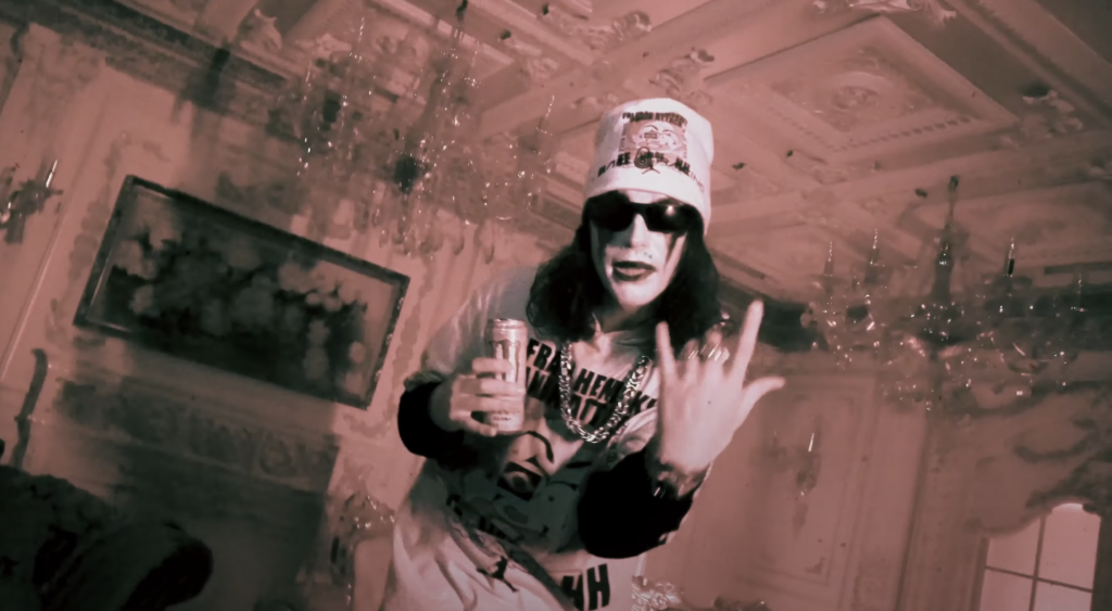 Bladee överraskar med albumet 'Cold Visions' - Dopest