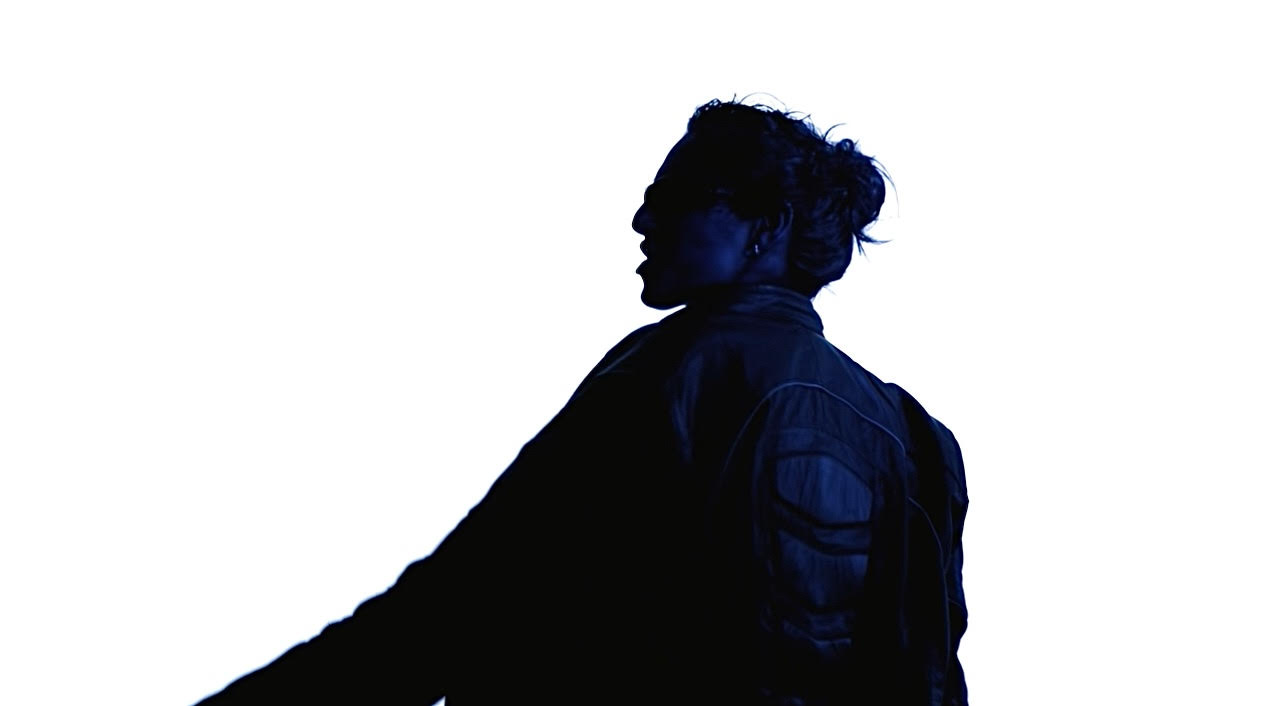 Cherin debuterar med 'Voltaire' - Dopest