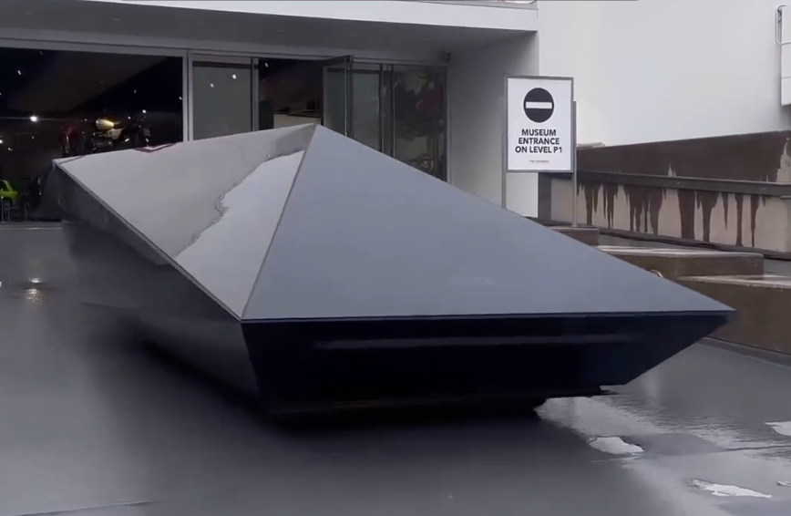 Kanye visar upp sin nya YEEZY Cybertruck – värd 128 miljoner kronor ...